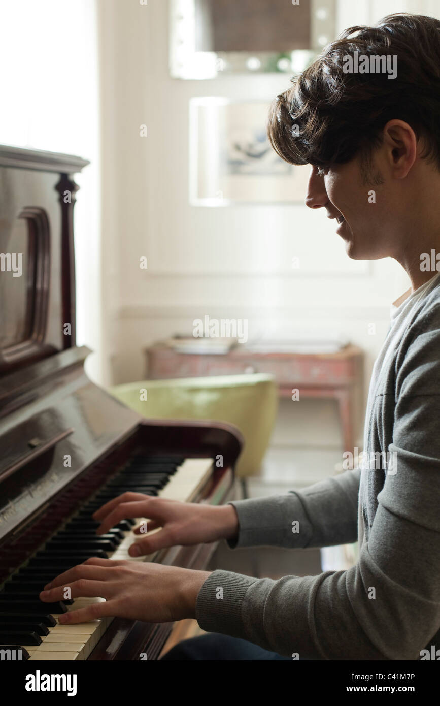 Young pianists hi-res stock photography and images - Alamy