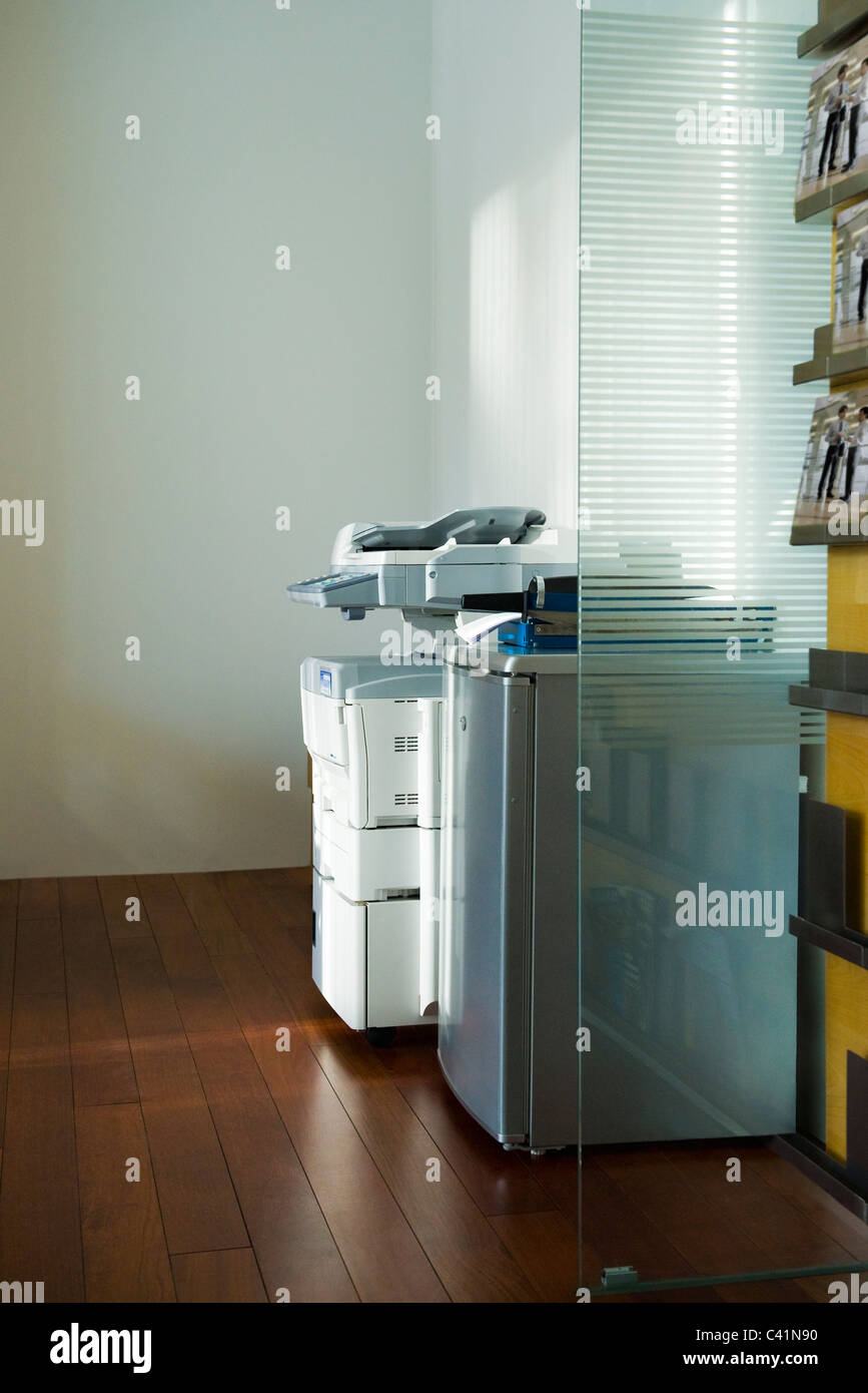Photocopier office hi-res stock photography and images - Alamy