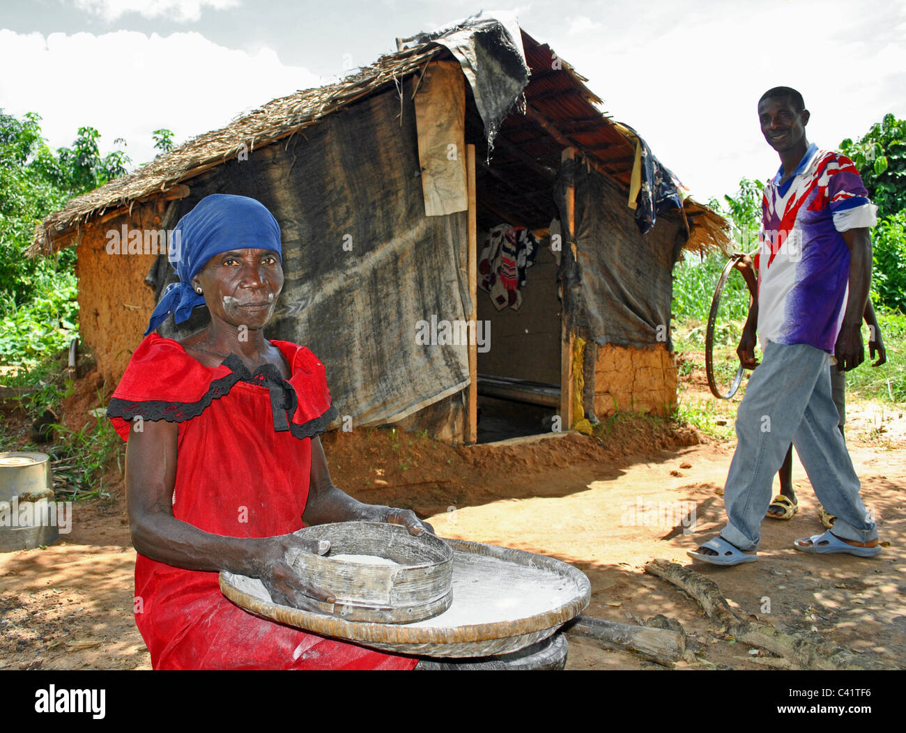 Poverty subsistence woman hi-res stock photography and images - Alamy