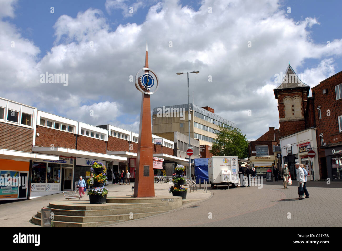 Kettering town centre hi-res stock photography and images - Alamy