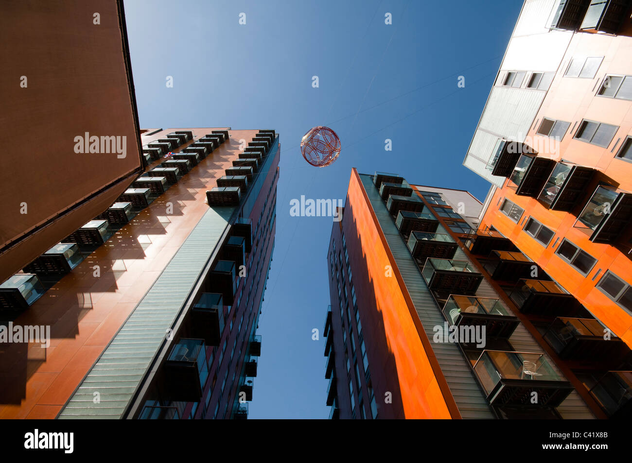 The sphere sculpture hi-res stock photography and images - Alamy