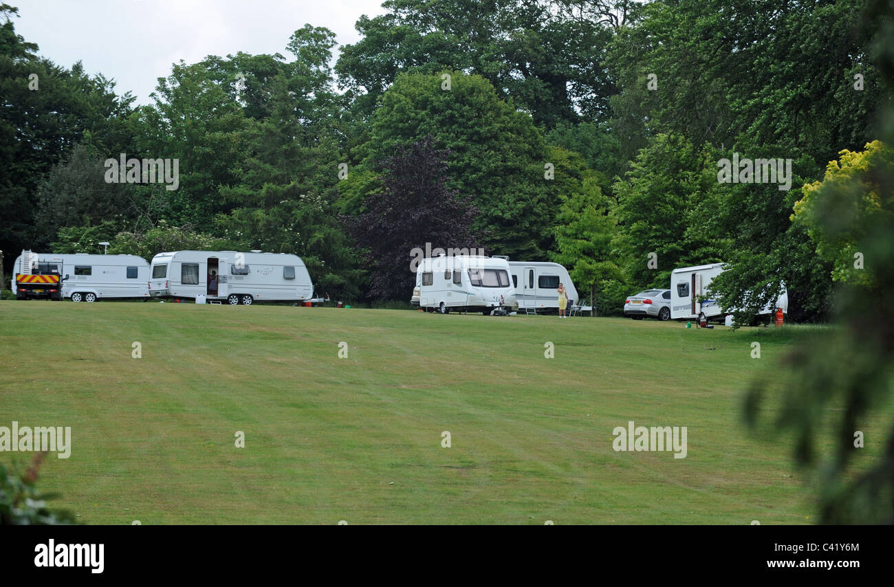 Travellers with their caravans and mobile homes that have illegally ...