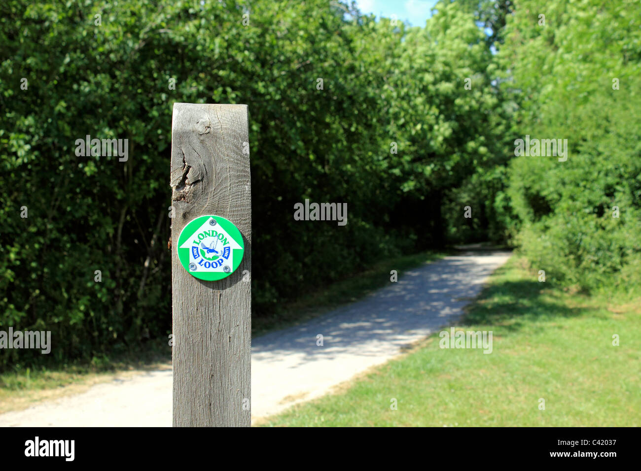 London Loop sign post in Hogsmill Open Space, Ewell Surrey England UK ...
