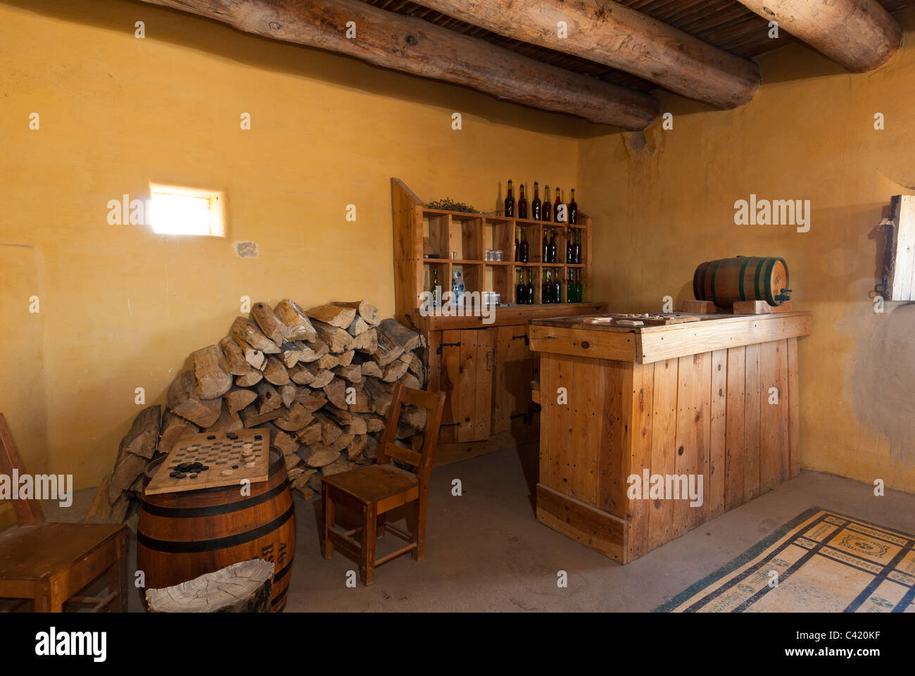Old frontier tavern hi-res stock photography and images - Alamy