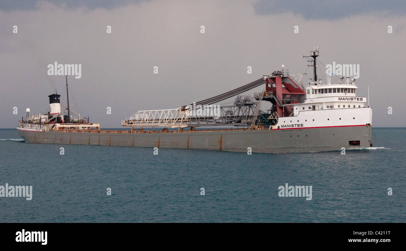 Manistee lake freighter lower lakes hi-res stock photography and images ...