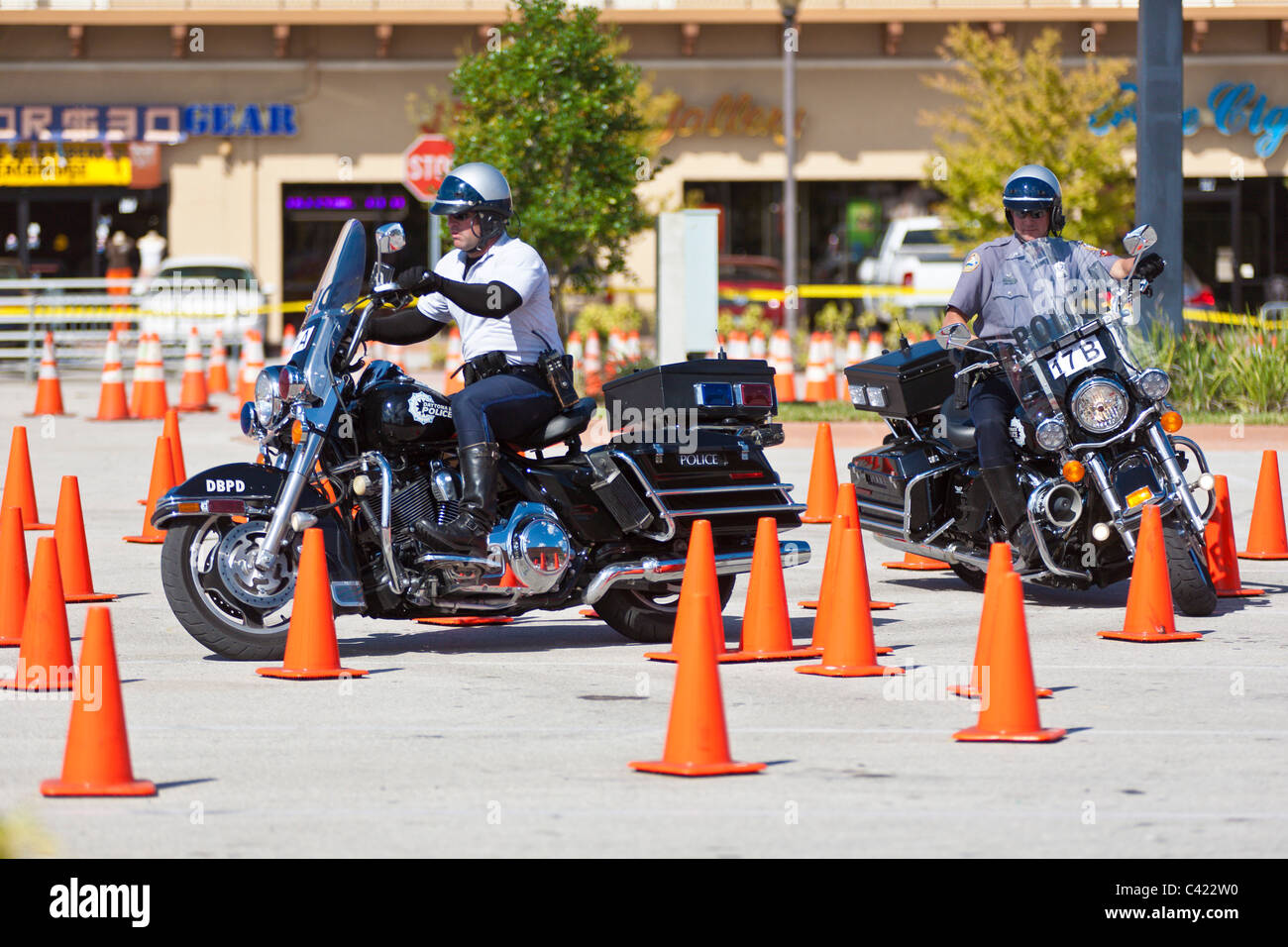 Harley davidson motorcycle motorcycles sales hi-res stock photography ...