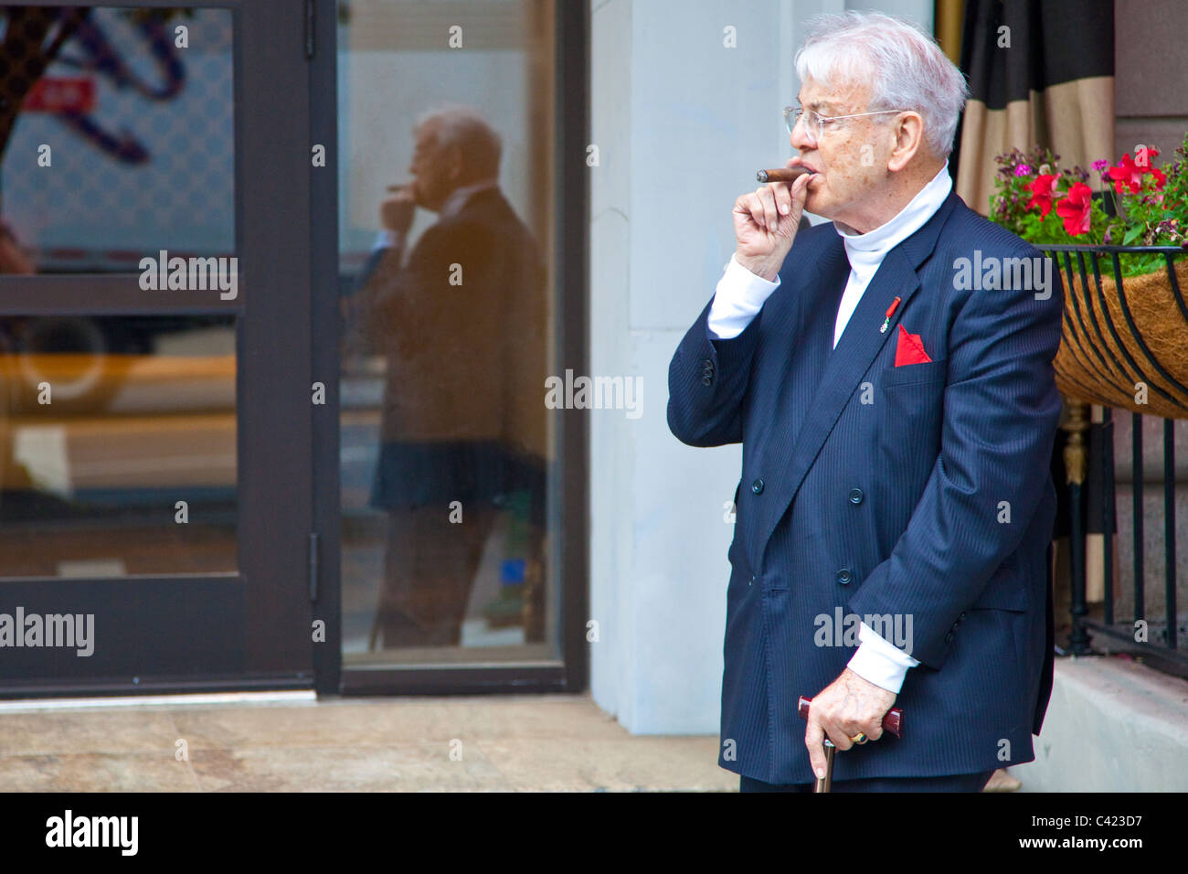 Man cigar dc hi-res stock photography and images - Alamy