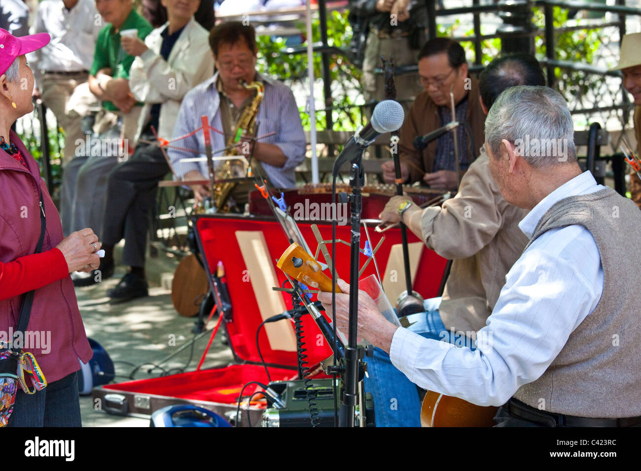 Traditional Chinese music in Columbus Park in Chinatown, Manhattan, New ...
