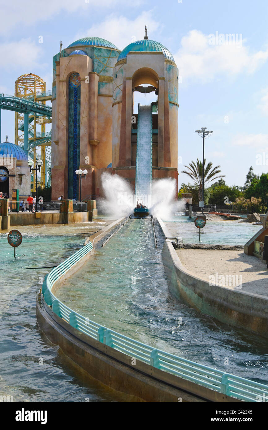 Journey atlantis ride sea world hi-res stock photography and images - Alamy