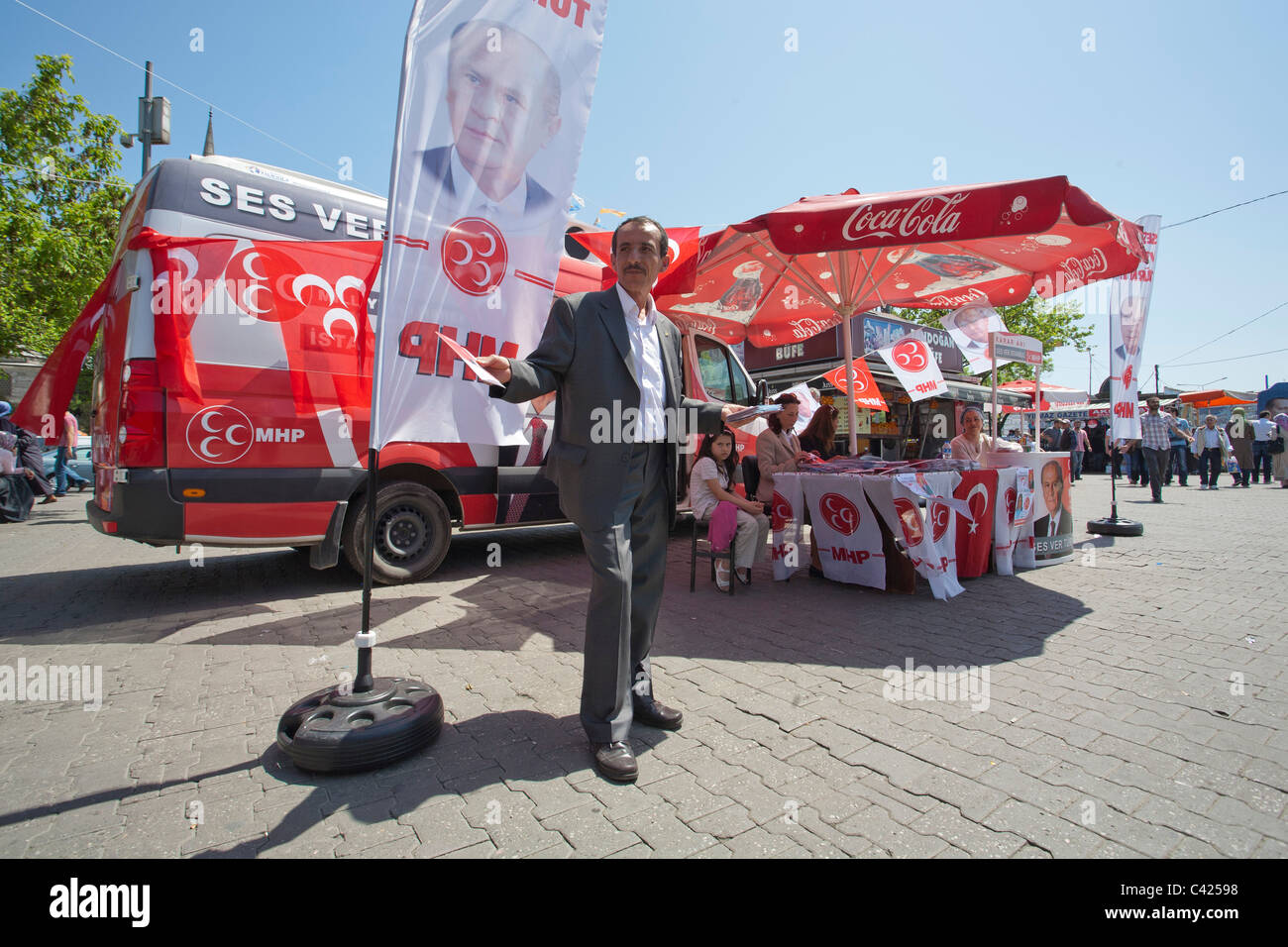 Political parties campaigning in hi-res stock photography and images ...
