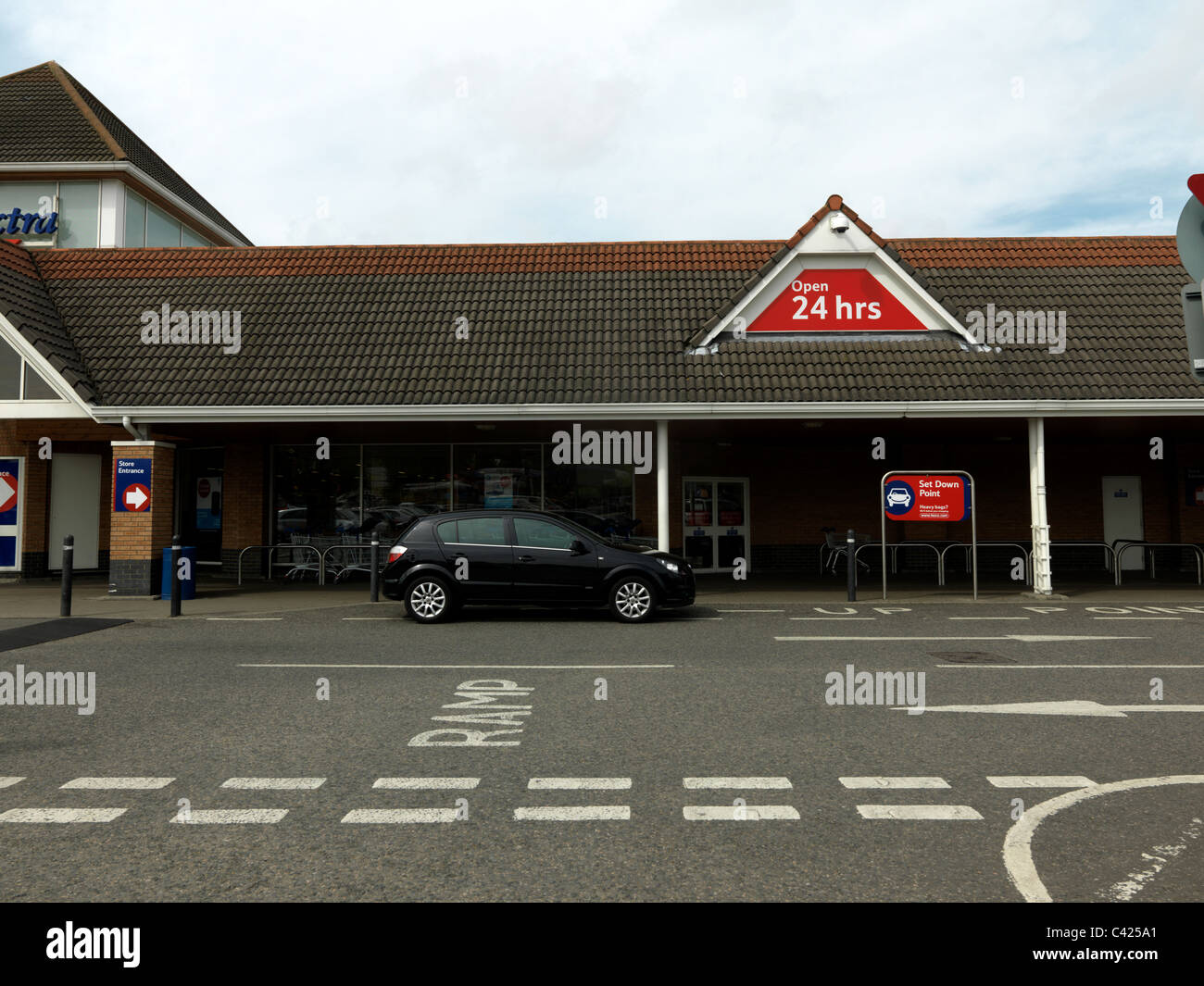 24 hour sign hi-res stock photography and images - Alamy