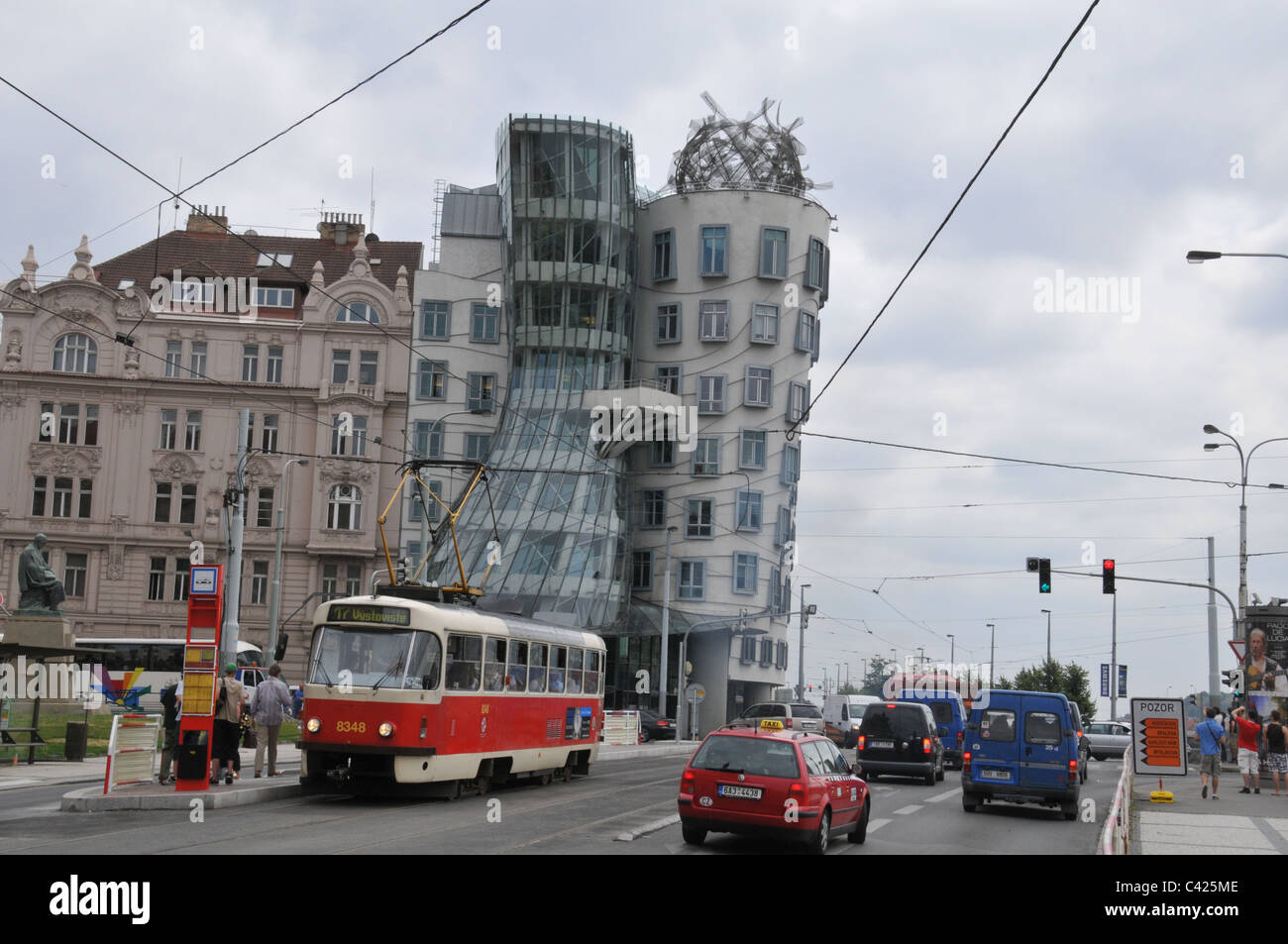 Dancing Building in Prague Stock Photo - Alamy