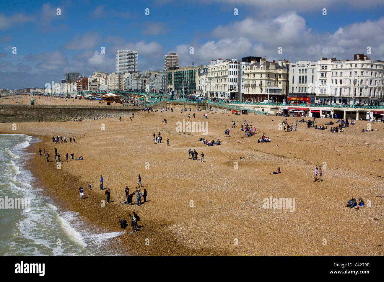 Sunbathing brighton beach hi-res stock photography and images - Alamy