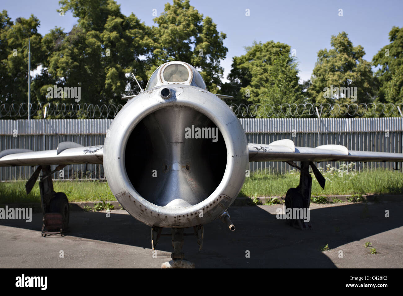 jet fighter on the ground with weapons Stock Photo - Alamy