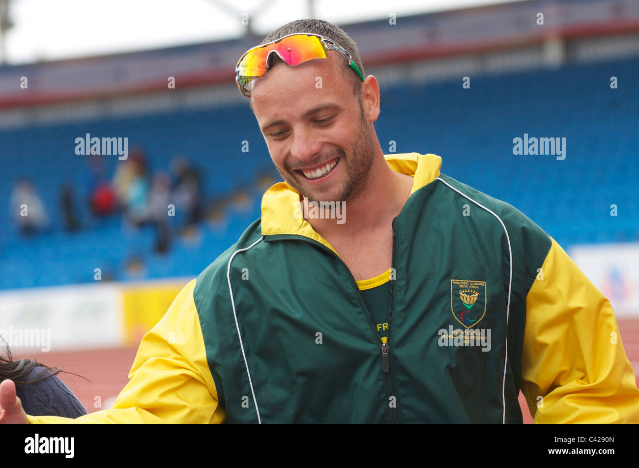 oscar pistorius smiling after winning at the paralympic world cup in ...