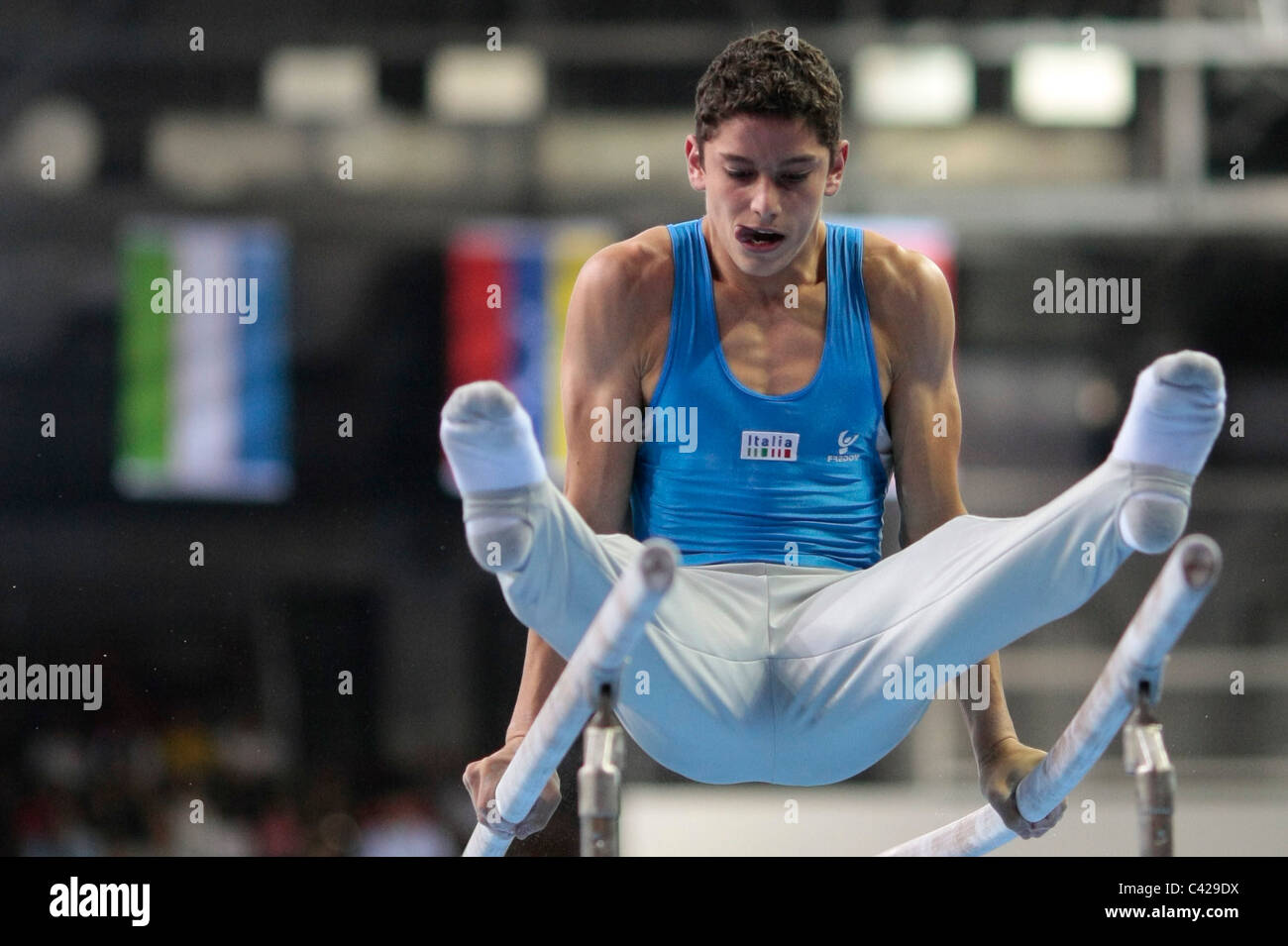 Ludovico Edalli of Italy competes in the Men's 2010 Singapore Youth ...