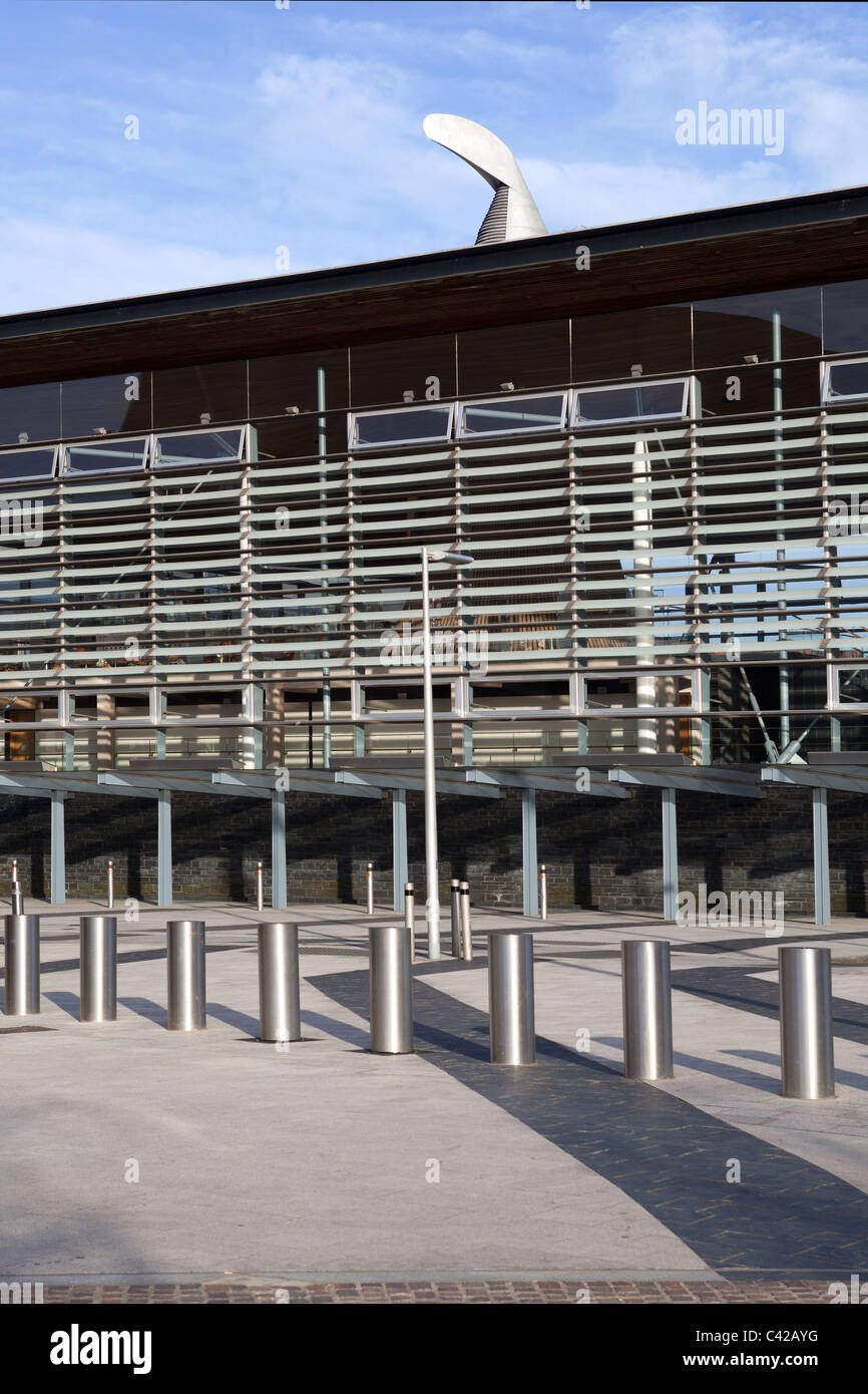 Welsh assembly senedd building hi-res stock photography and images - Alamy