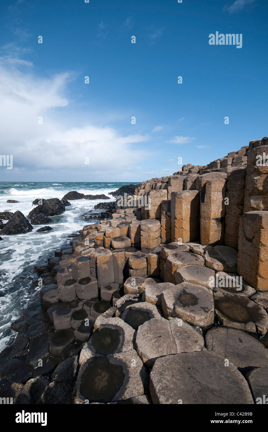 The amazing hexagonal lava columns of the Giants Causeway a world ...