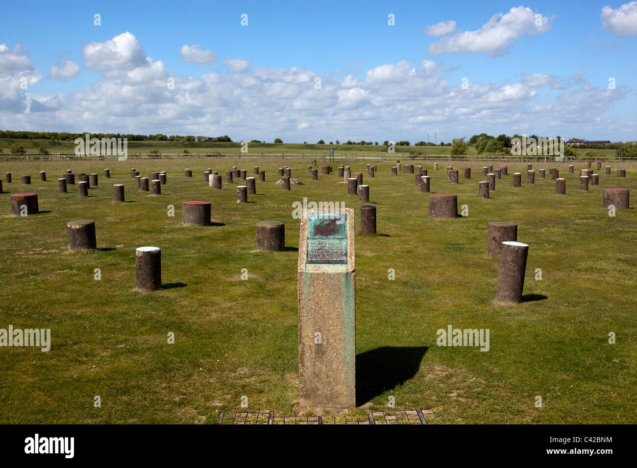 Neolithic woodhenge site wiltshire hi-res stock photography and images ...