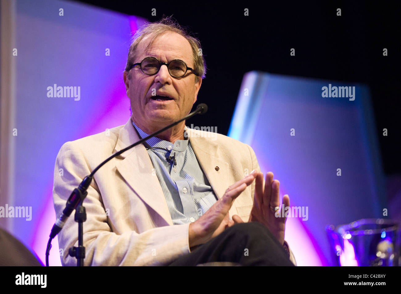 American travel writer and novelist paul theroux hi-res stock ...