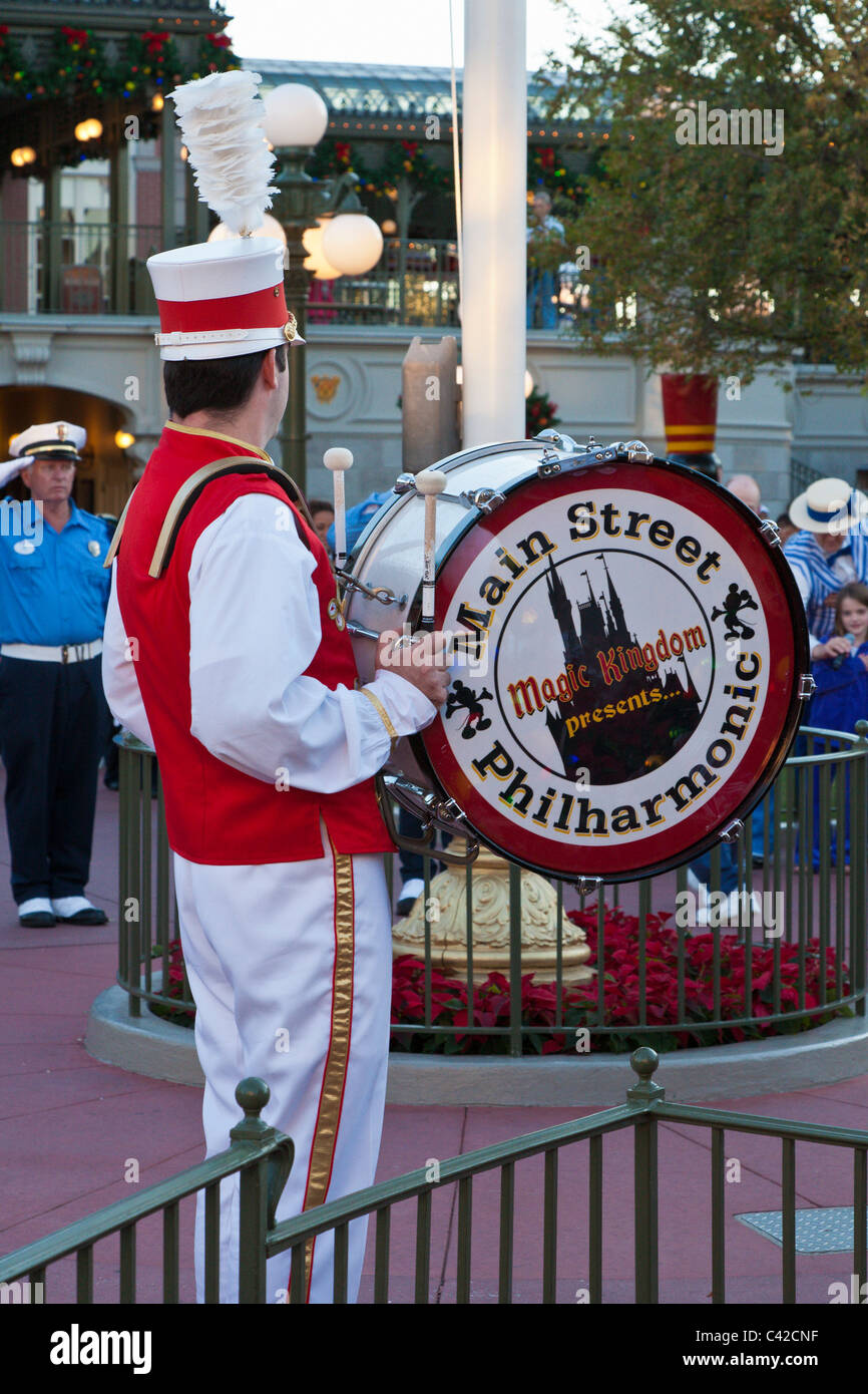 The Main Street Philharmonic Band in Town Square at the Magic Kingdom ...