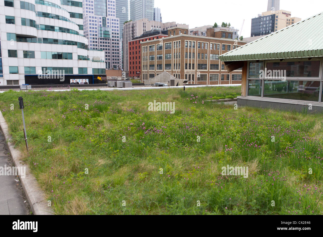 Sustainable city hi-res stock photography and images - Alamy