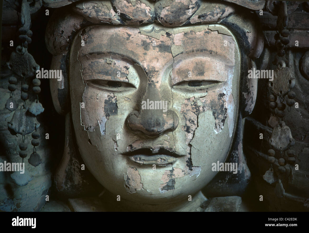 Closeup detail of guardian statue in the Nandaimon gate, Todaiji ...