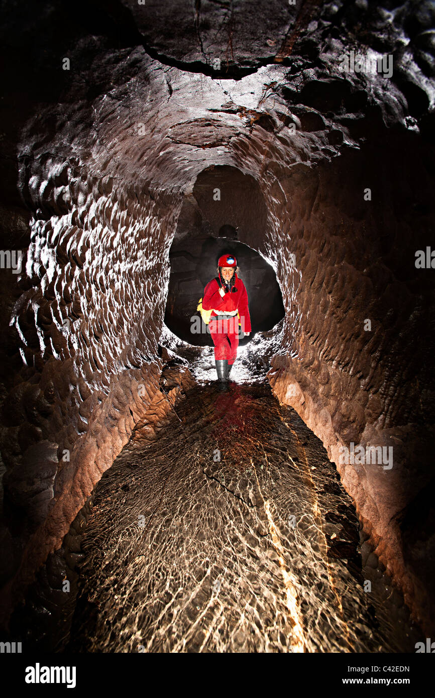 Woman caving spelunking cave hi-res stock photography and images - Alamy