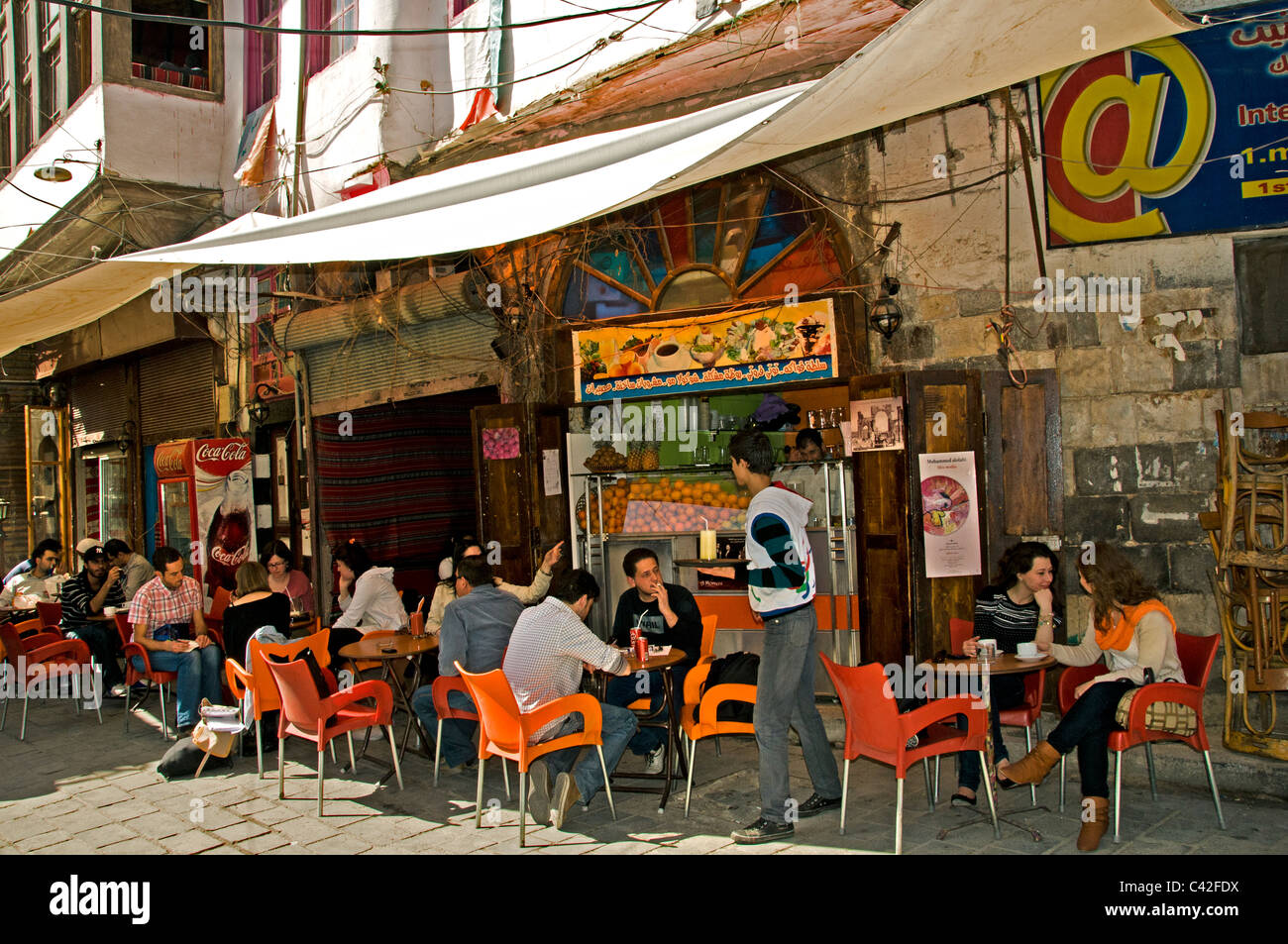 Damascus restaurant hi-res stock photography and images - Alamy