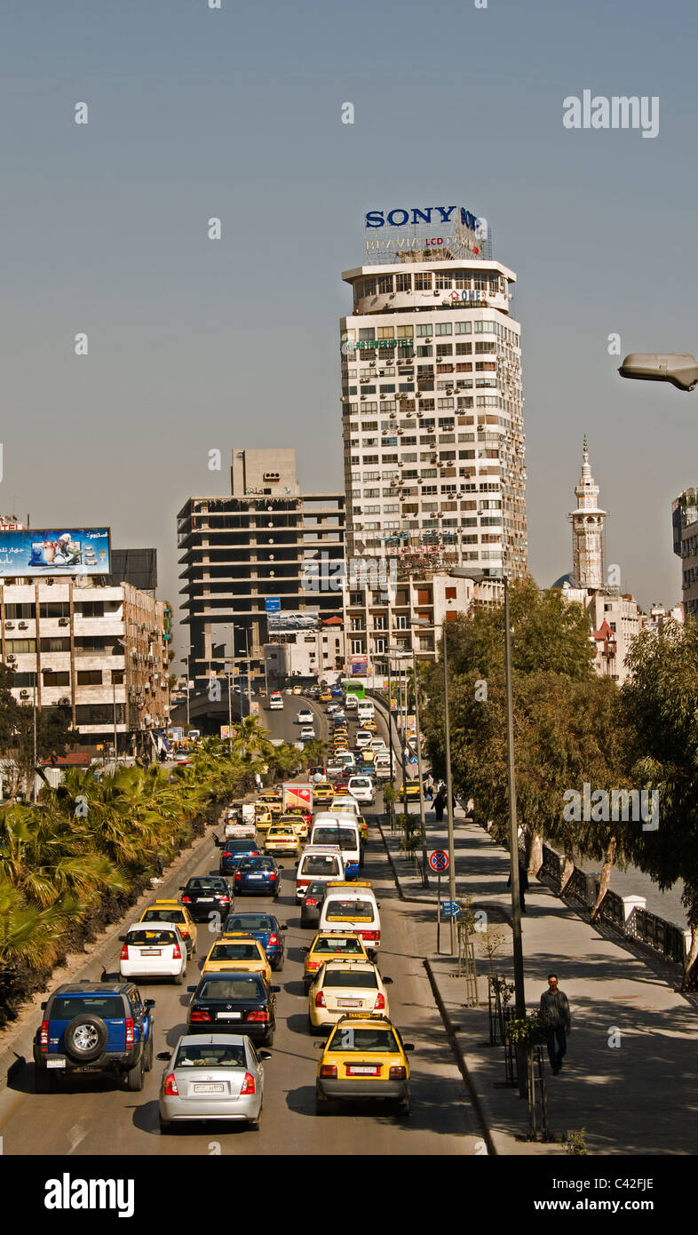 Town city central damascus syria hi-res stock photography and images ...
