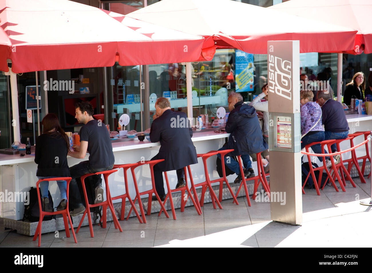 Yo Sushi Restaurant at Royal Festival Hall in London Stock Photo - Alamy