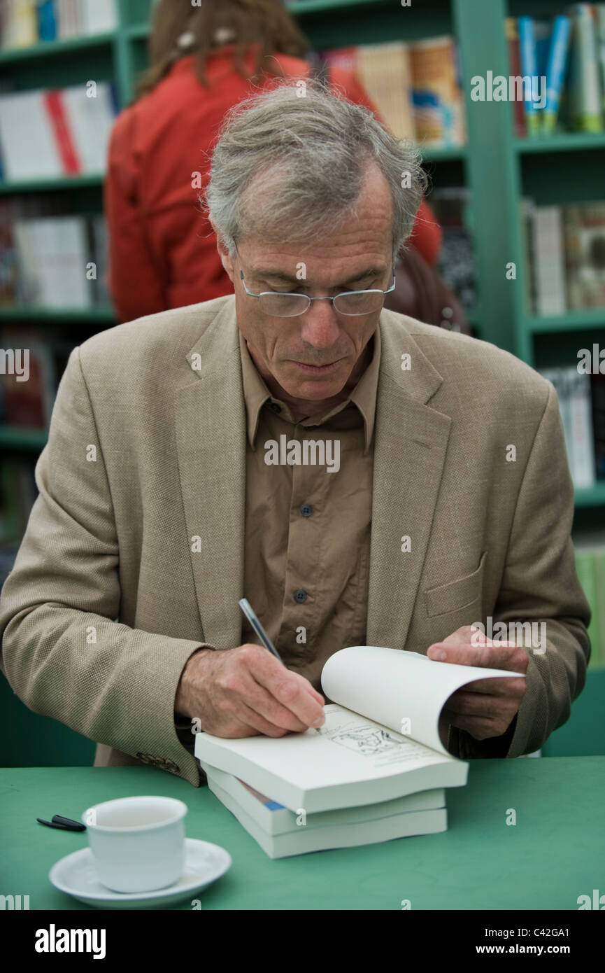 Booksigning hi-res stock photography and images - Alamy