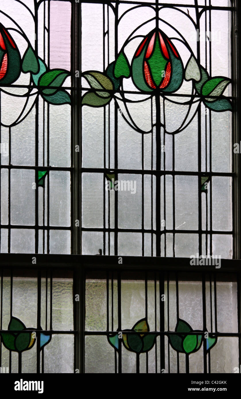 Lead glass windows hi-res stock photography and images - Alamy