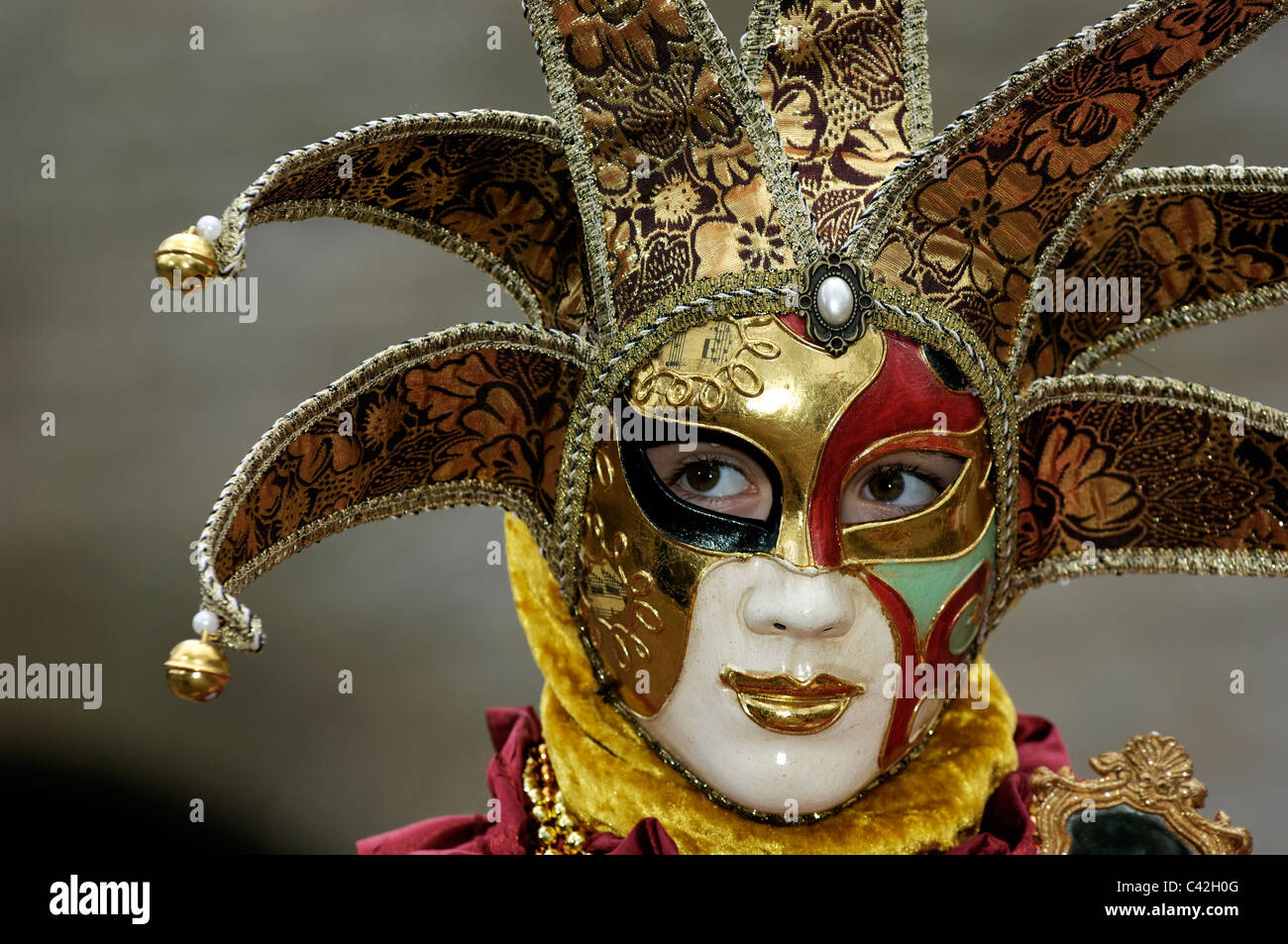Venetian Carnival Mask - A portrait of one of the most beautiful masks ...