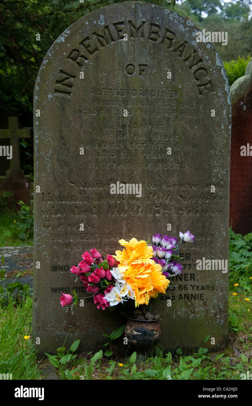 Graves in Cheshire graveyard, UK Stock Photo - Alamy