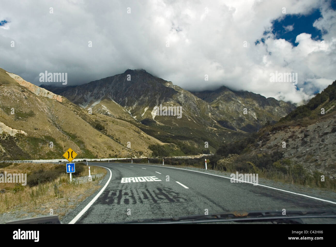 Lonely road in South Island NZ Stock Photo - Alamy