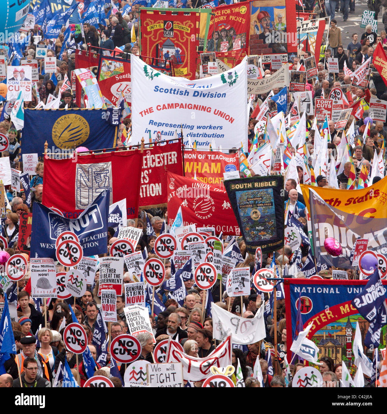 Over 250,000 people in London take part in the TUC March For The ...