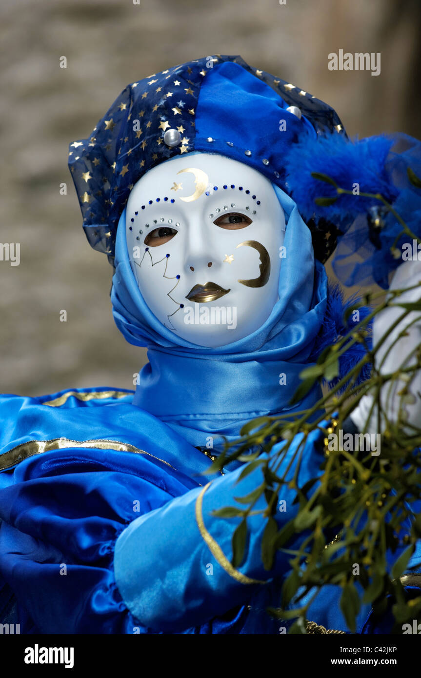 Venetian Carnival Mask - A portrait of one of the most beautiful masks ...