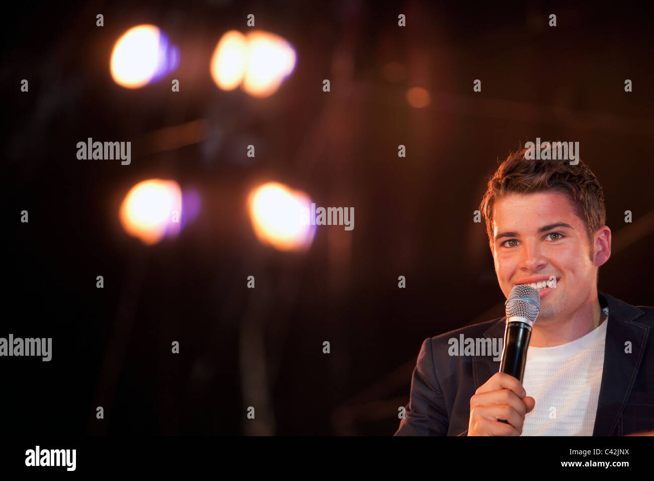 X factor singer hi-res stock photography and images - Alamy