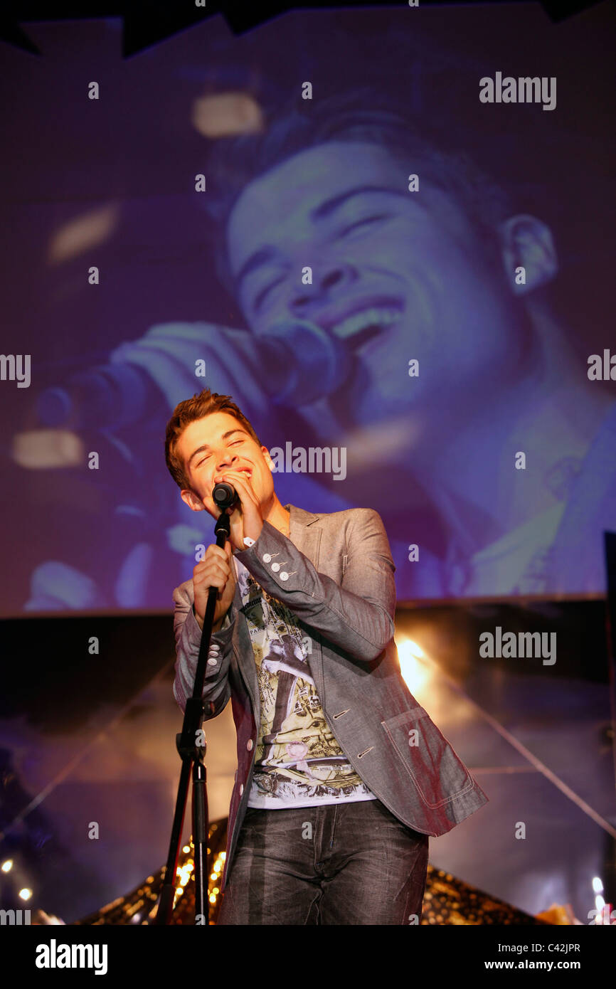 Joe mcelderry 2009 hi-res stock photography and images - Alamy