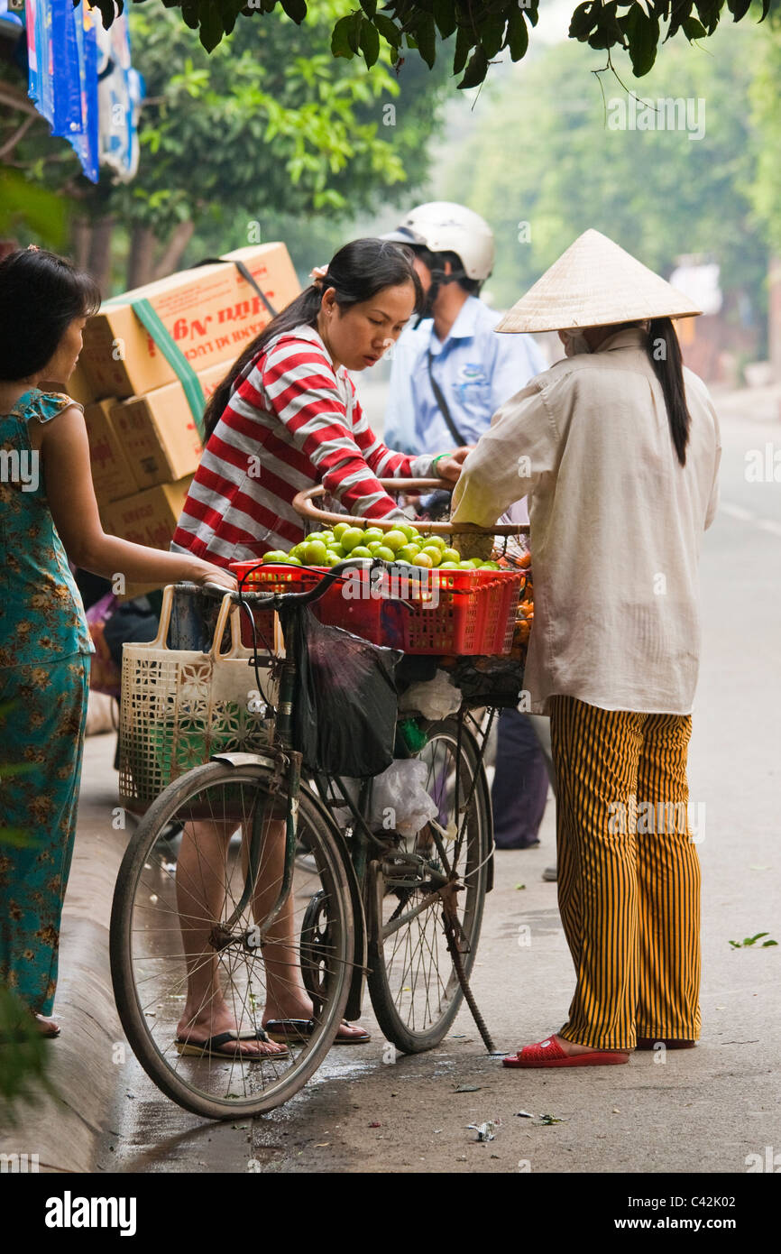 Bicycle Vendor High Resolution Stock Photography and Images - Alamy