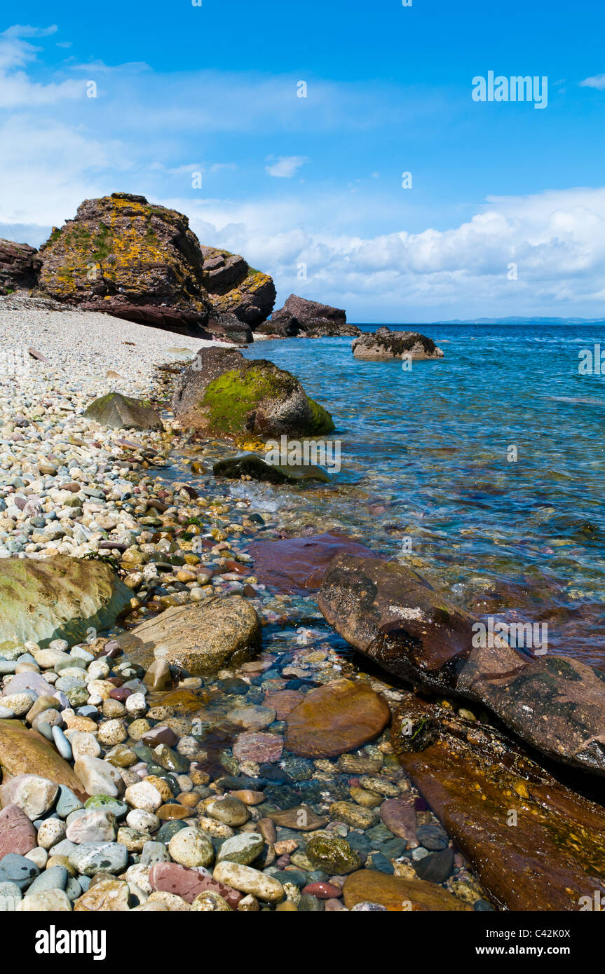 Falling or fallen rocks hi-res stock photography and images - Alamy