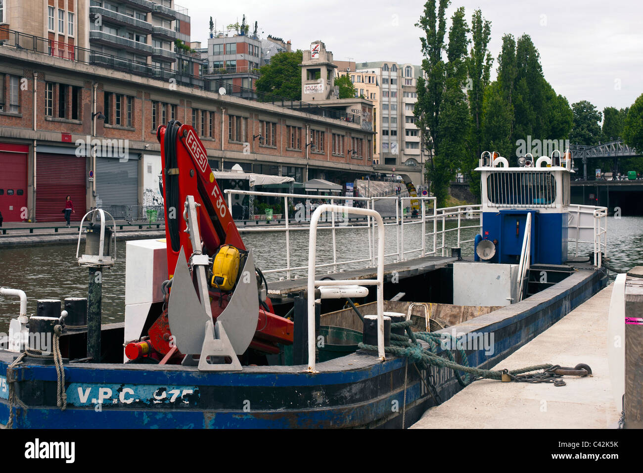 Canal france barge hi-res stock photography and images - Alamy