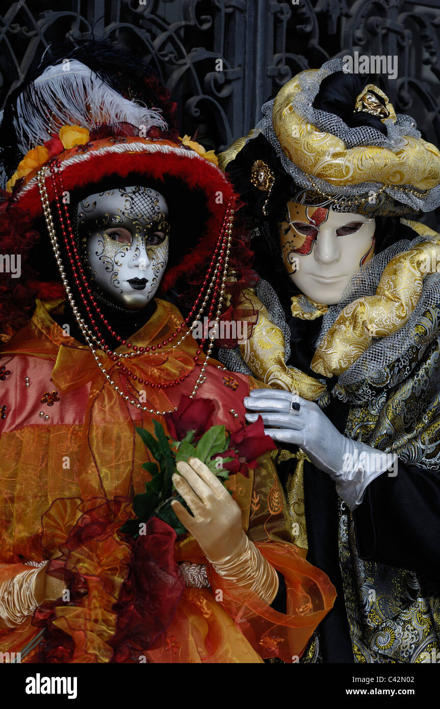 Venetian Carnival Mask - A portrait of one of the most beautiful masks ...