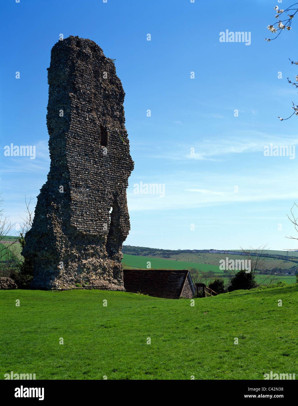 Bramber castle gatehouse ruin hi-res stock photography and images - Alamy