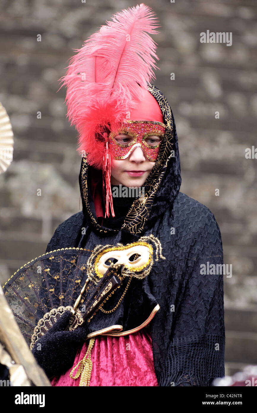 Venetian Carnival Mask - A portrait of one of the most beautiful masks ...
