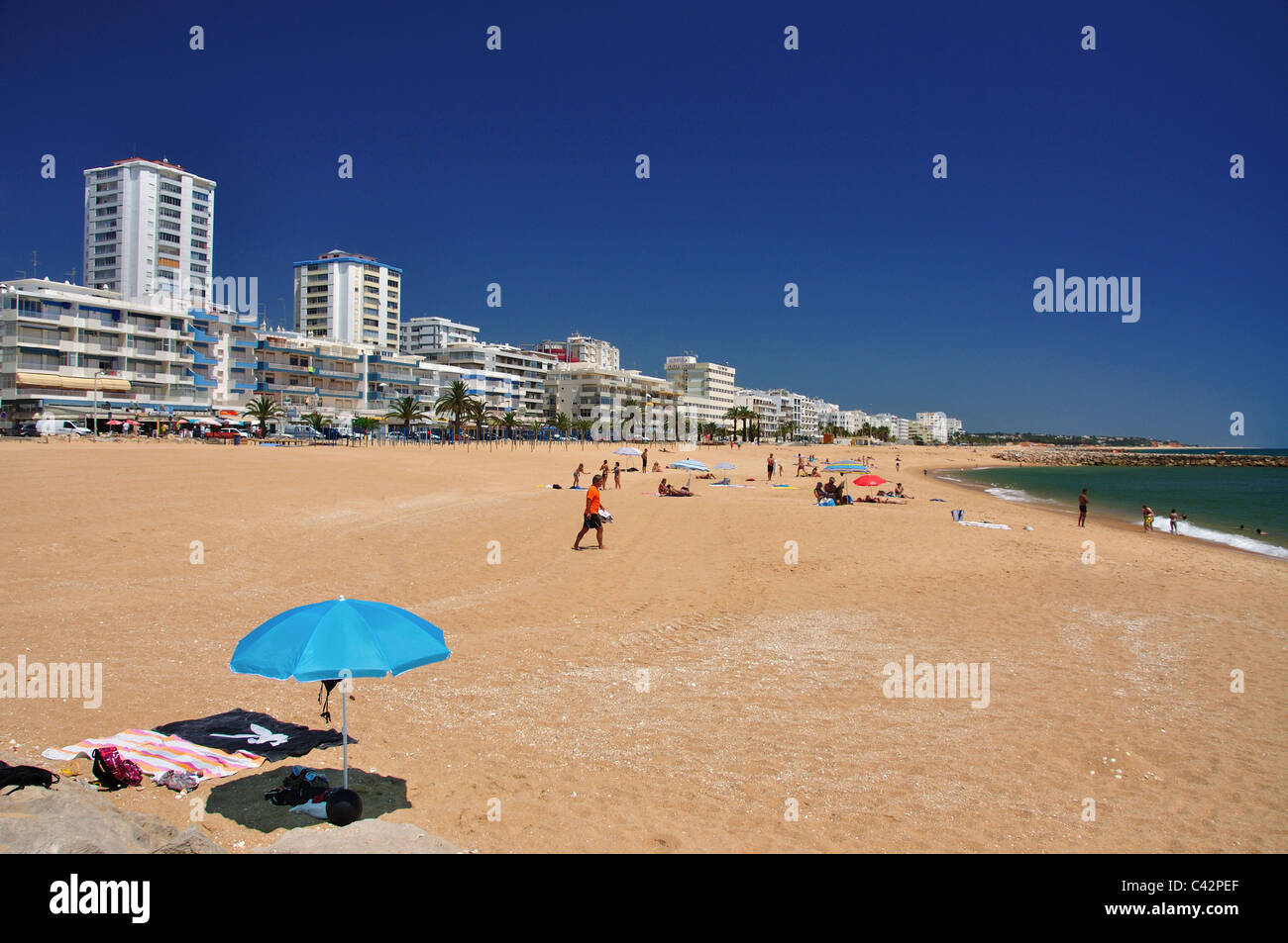 Quarteira seafront promenade hi-res stock photography and images - Alamy