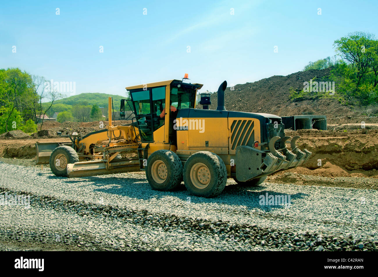 Front end loader earth moving equipment hi-res stock photography and ...