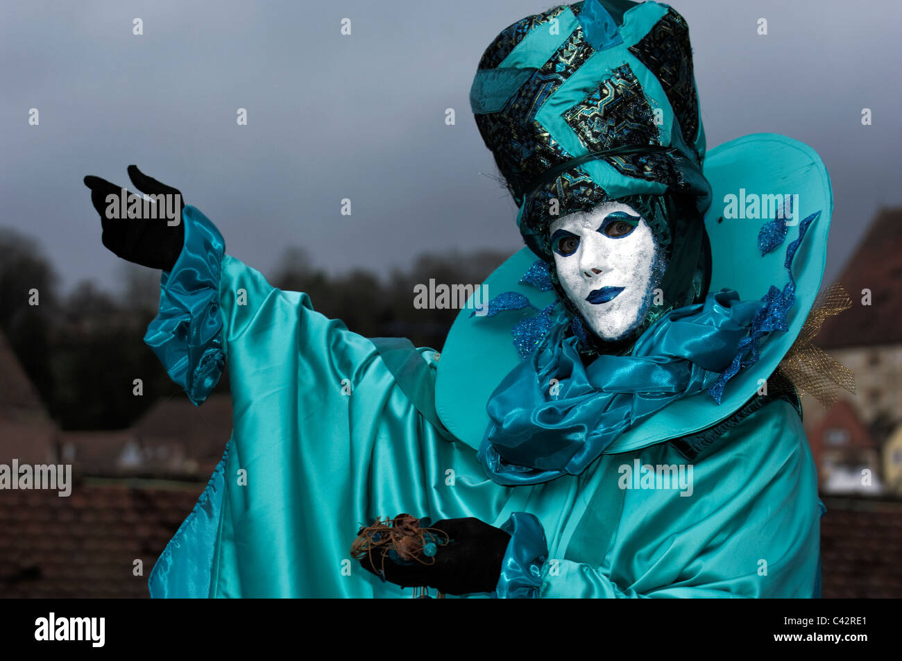 Venetian Carnival Mask - A portrait of one of the most beautiful masks ...