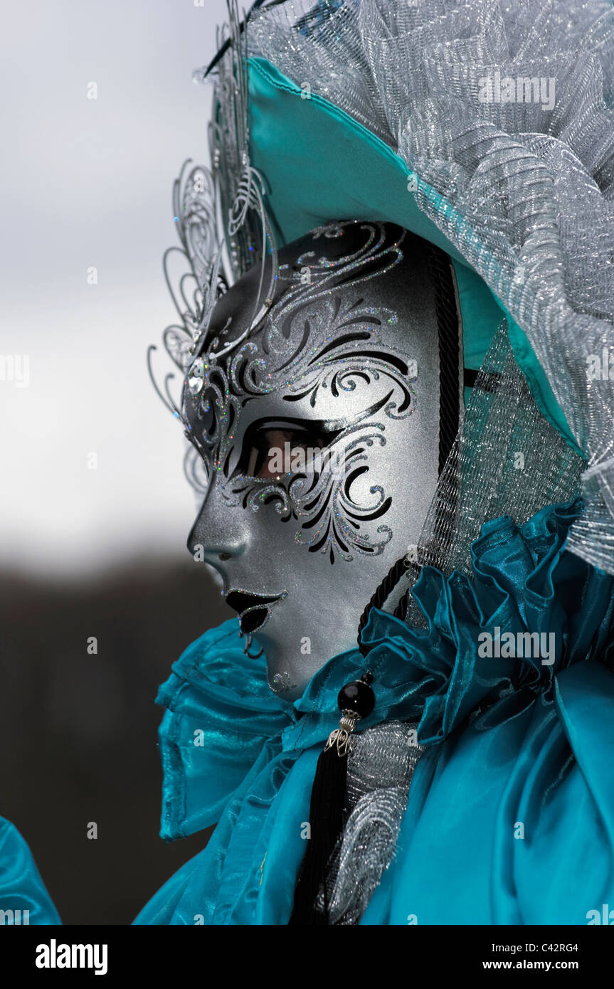Venetian Carnival Mask - A portrait of one of the most beautiful masks ...